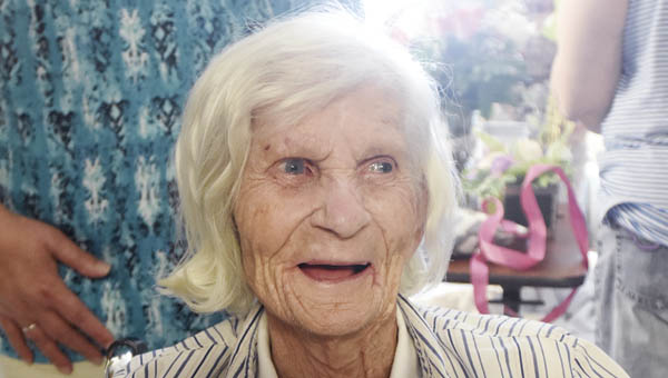 Coal Grove resident celebrates 100th birthday | The Tribune