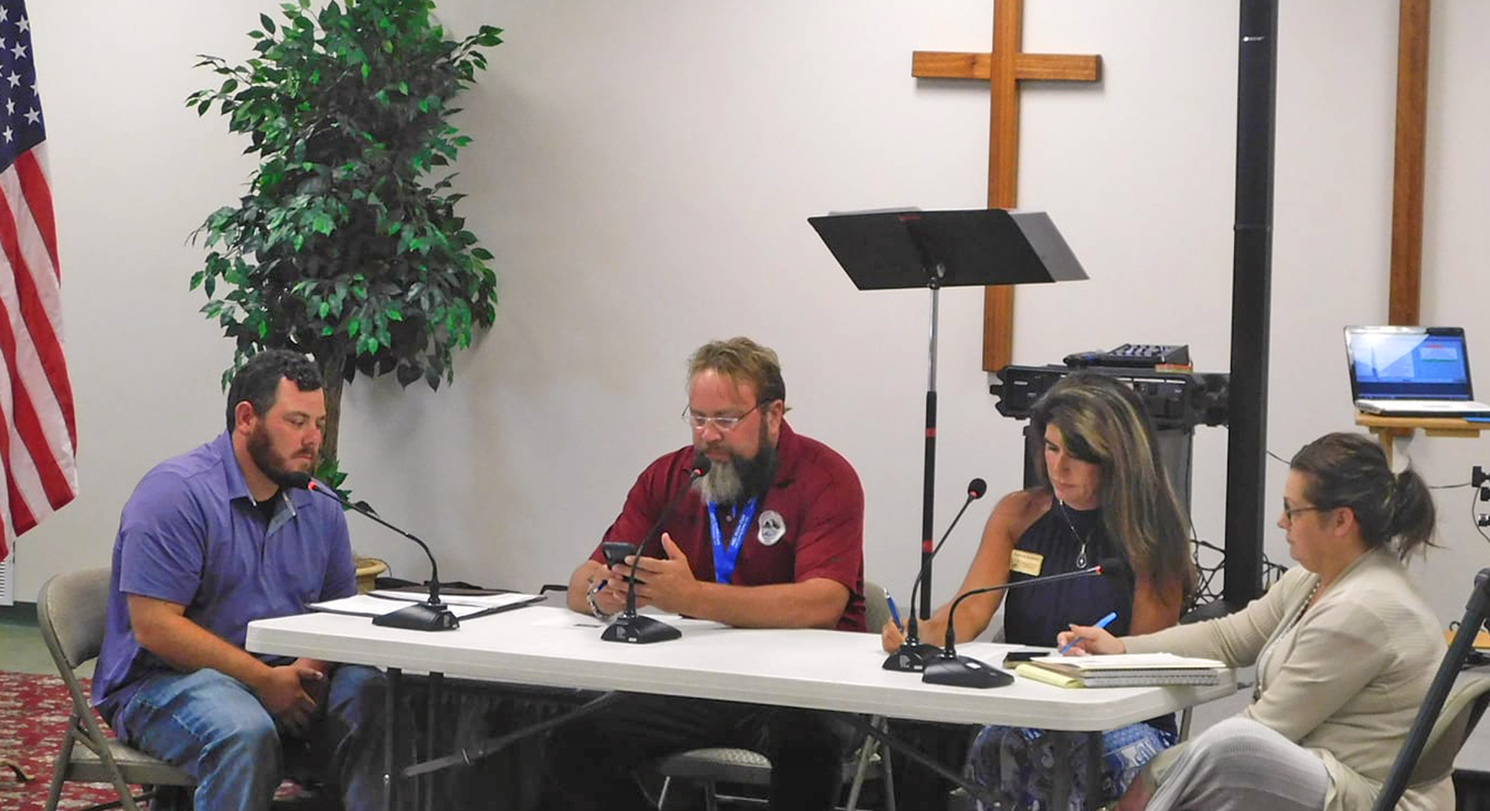 Commission honors local seniors | The Tribune