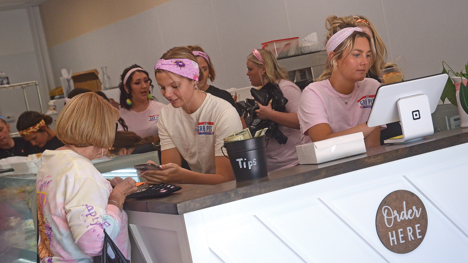 GR8 PIES opens in South Point | The Tribune