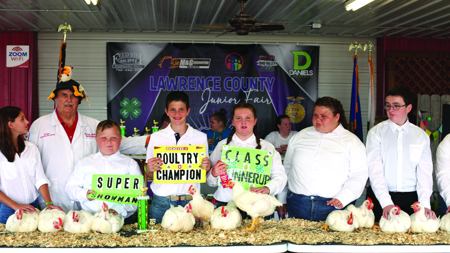 4-Hers show chickens at the fair | The Tribune