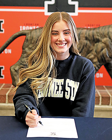 Weber swings her way into college golf game at SSU - The Tribune | The ...