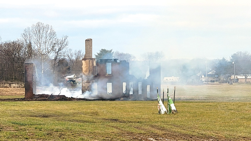 Historic horse track clubhouse in Raceland burns | The Tribune