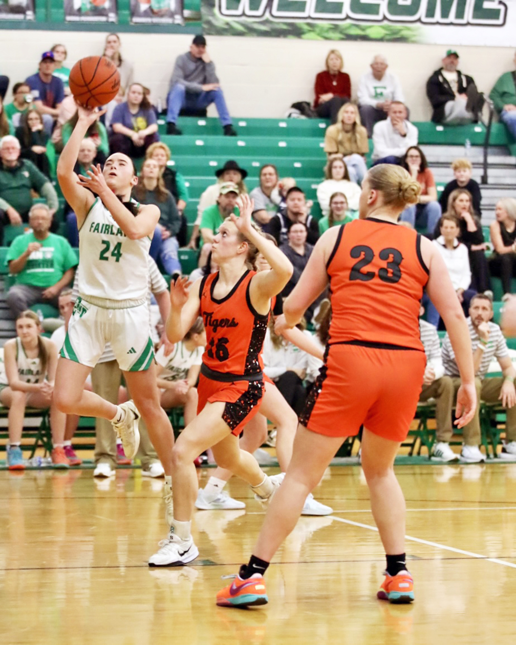 Marietta beats cold-shooting Lady Dragons | The Tribune